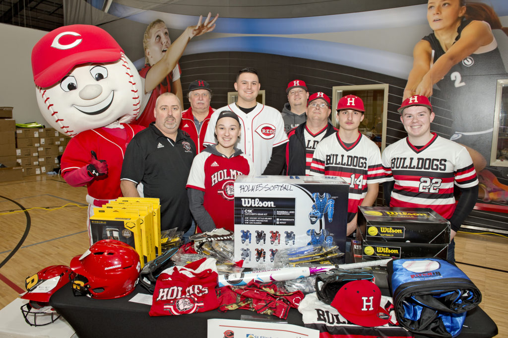 Cincinnati Reds 2018 - Pitch In For Baseball & Softball