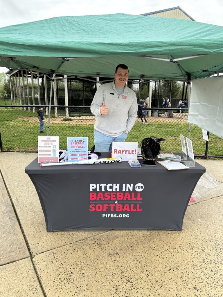 Volunteer & Internship Opportunities - Pitch In For Baseball & Softball